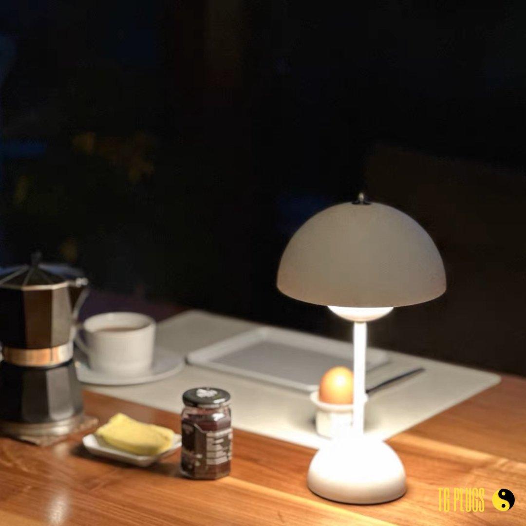 Abajures e Luminárias de Mesa – TG Plugs